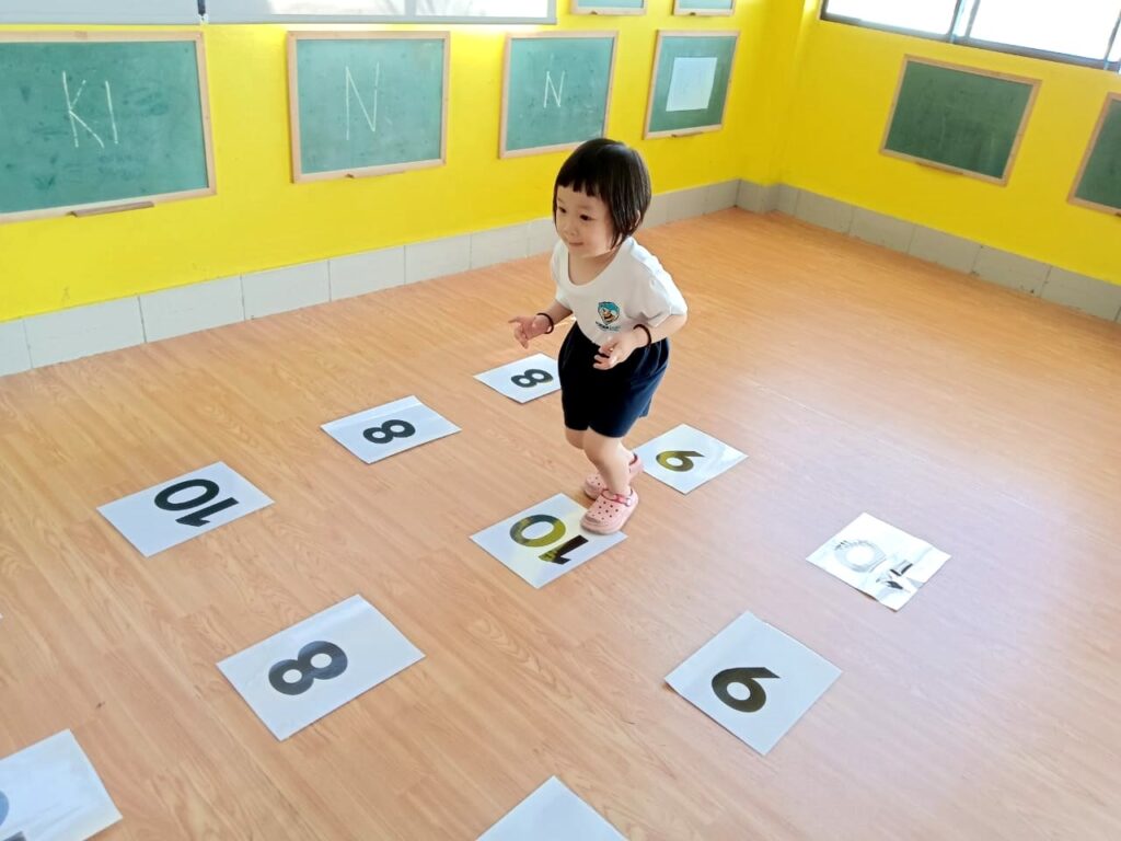 ISSUE 056 – KinderLabz